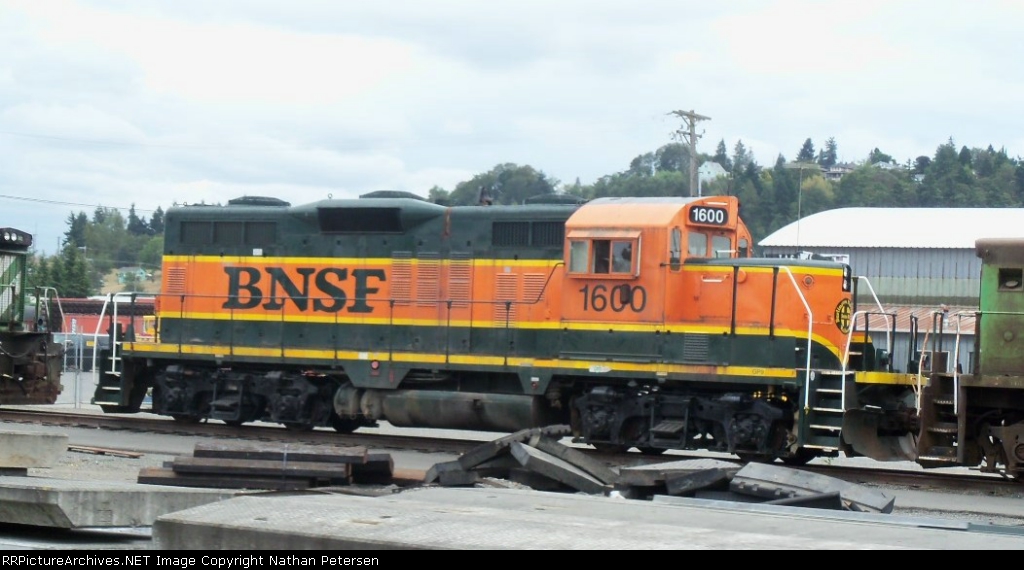 BNSF 1600